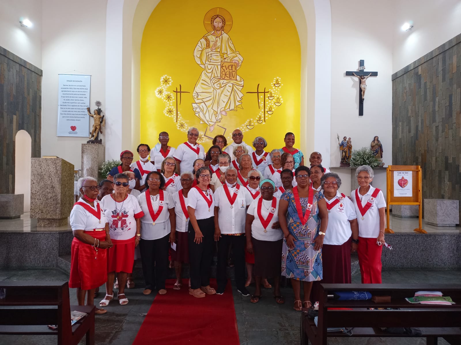 Vocação leiga : Novos membros foram integrados ao apostolado da oração ...